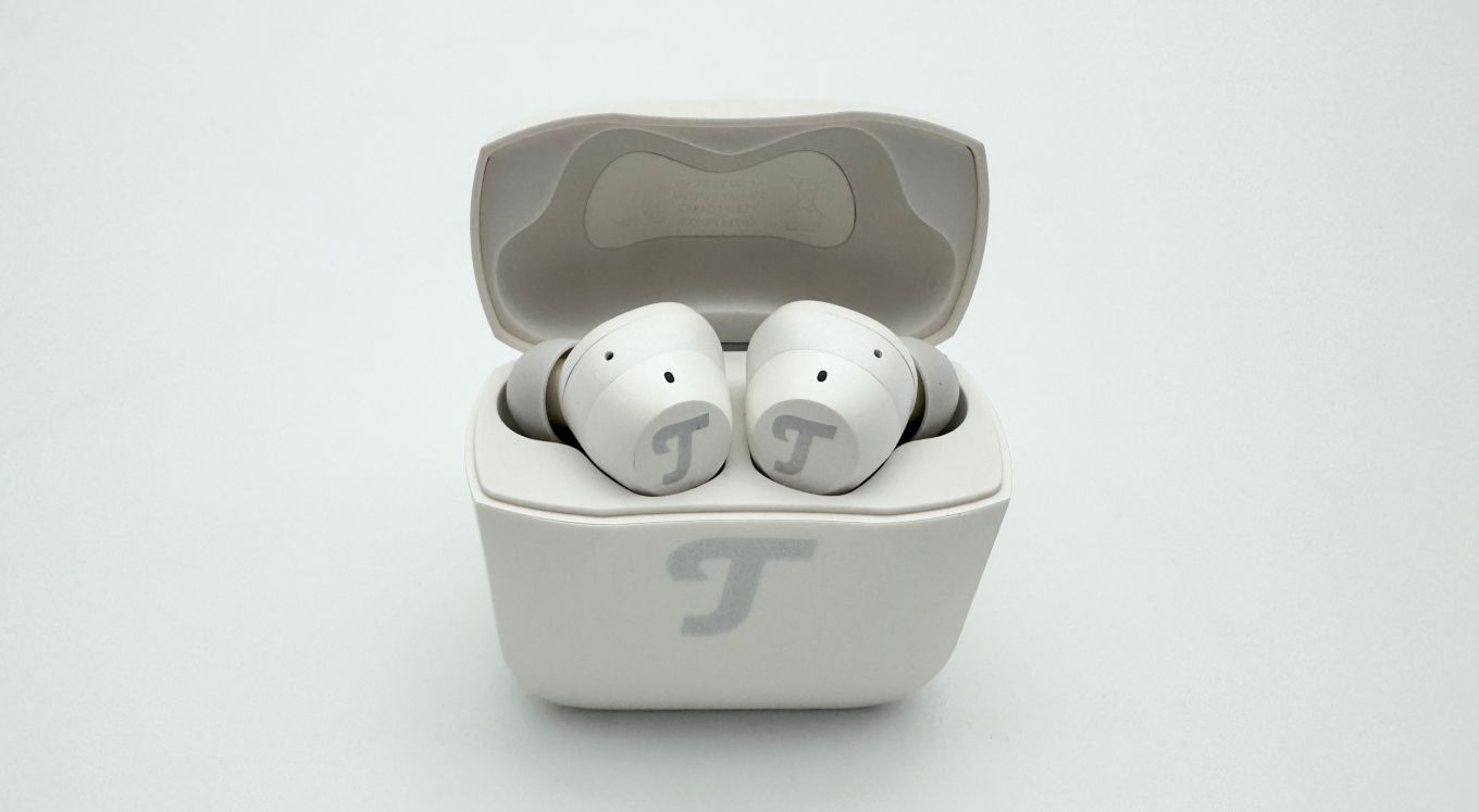 Teufel AIRY TWS PRO Review. Oortjes voor wie veel kletst ...